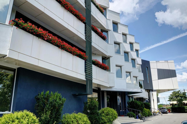 Best Lido Hotel - Giroc