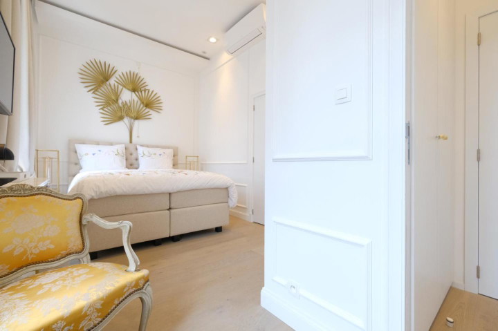 Room Jade - La Maison De La Duchesse De La Valliere - Parking Privé - Mons