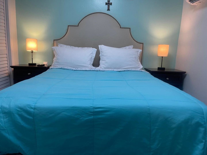 Convenient And Private Downtown 1br Near Beach - West Palm Beach, FL
