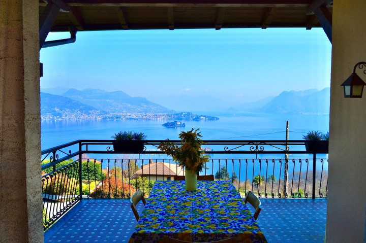 Il Lago E La Collina - Mergozzo
