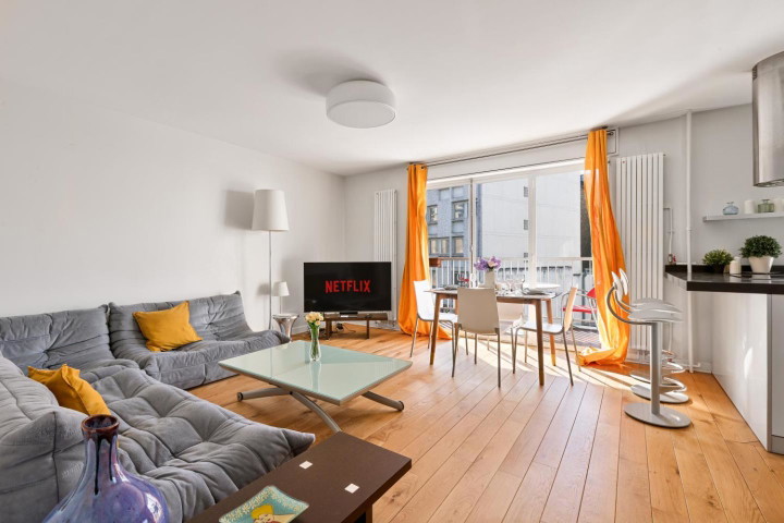 Spacious 2-bedroom Apartment With Balcony In Paris - Paris 15e Arrondissement