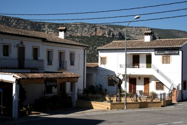 Apartamentos "La Rueda" - Chulilla