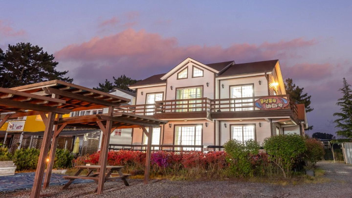 Taean Mongsanpo And The Sea Pension - Incheon