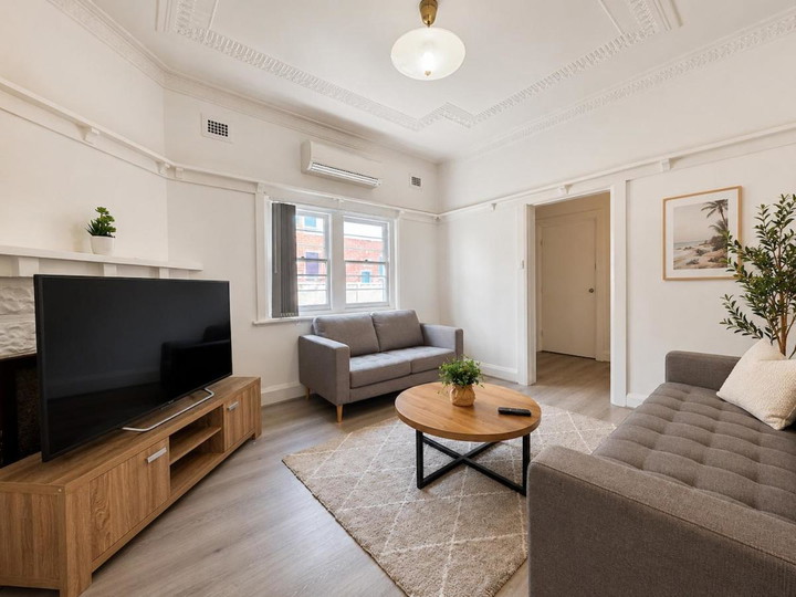 Rare 3br Parramatta House Walk To Cbd Sleeps 8 Aircon Heating Bbq Cricket Pitch - Strathfield