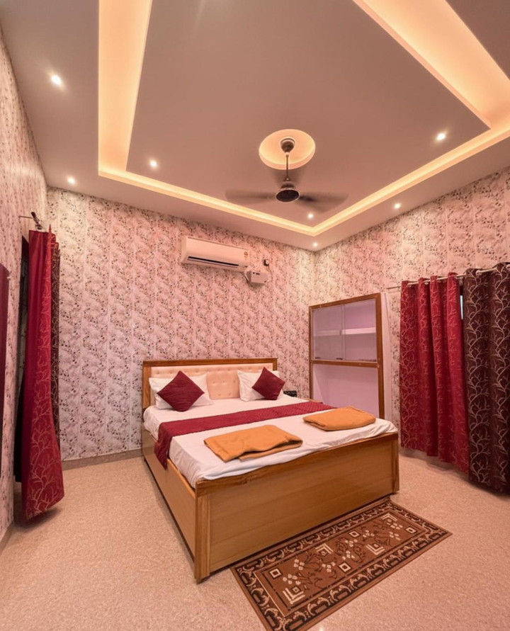 Hotel Vijay Palace- Near Ram Mandir Ayodhya - Ayodhya