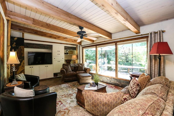 Forest Retreat 3br -Near Uo Autzen & River - Springfield, OR
