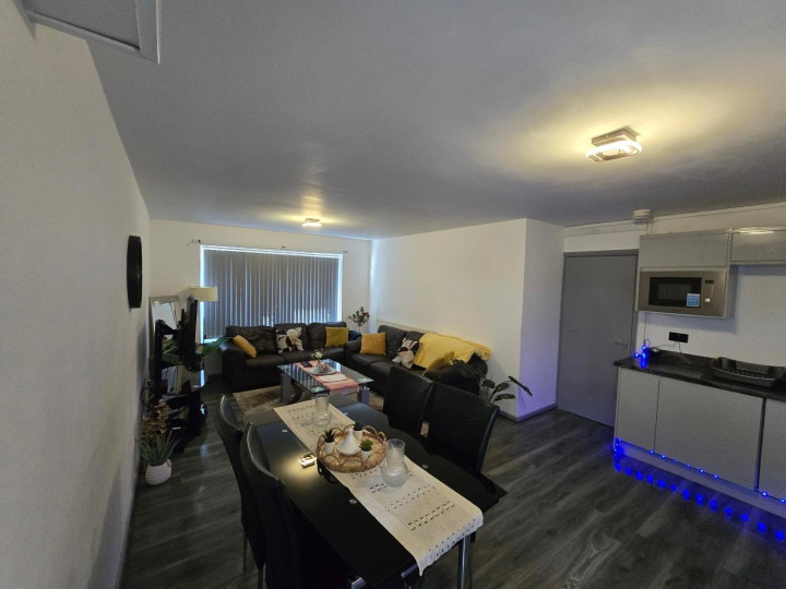 Lovely 3 Bed Ground Floor Apartment Near Qe Hospital Harborne Birmingham New - 伯明翰