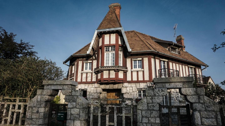 Apakabar Homestay - Proche Gare Melun, Parking Privé, Netflix - Barbizon