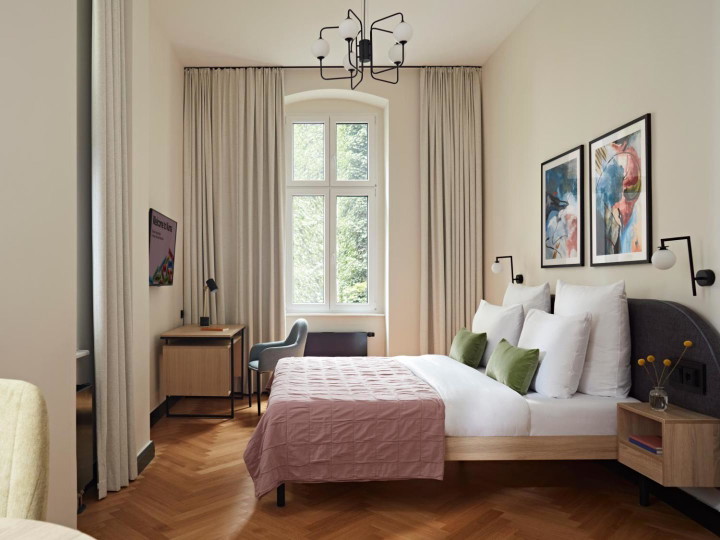 Numa Berlin Novela - Allemagne