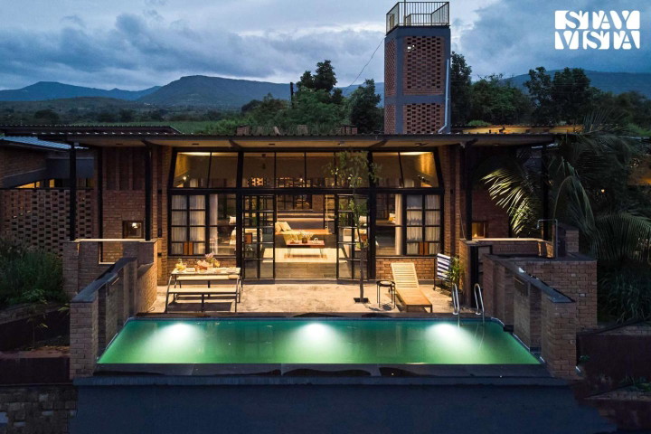 Stayvista's Rustic Haven - 3bhk Villa With Viewing Deck & Mountain View - Satara