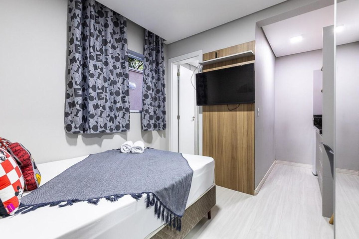 Studio Lindamente Decorado! Ideal Para Casal! 1 - Curitiba