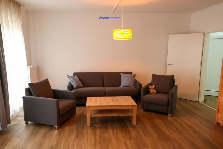 Freundliche Wohnung Mit Parkplatz Und Terrasse - Mecklenburgische Seenplatte
