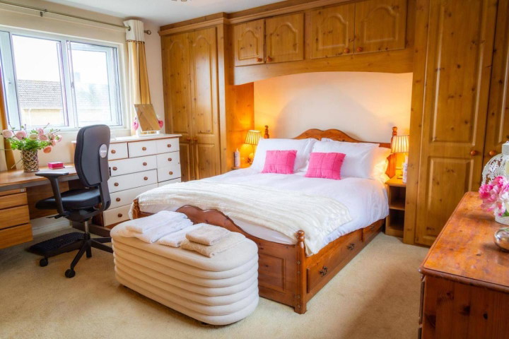 House Sleeps 6 With Enclosed Garden - Bibury