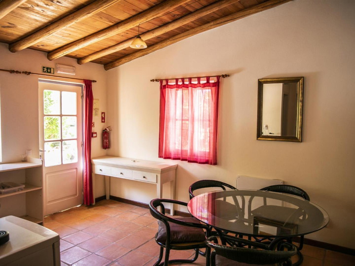 Monte Rosa Rural Guesthouse - Faro District