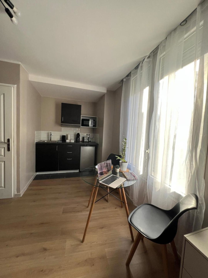 Studio Londres Super Cosy I Rénové Fin 2025 I Parking Gratuit - Châtellerault
