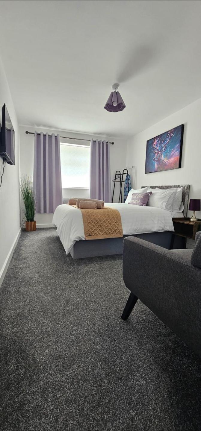 Deluxe Town Centre 2 Bedroom Apartment - Stevenage
