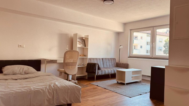 Cozy & Small Apartment-böblingen - Leonberg