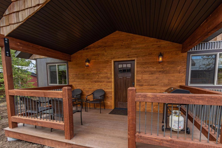 Montana Cabin - West Yellowstone, MT