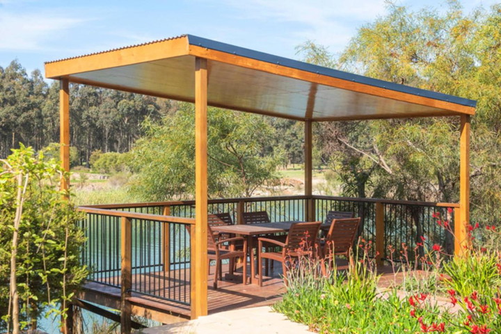 Wirraway Luxury Chalet | Lake Views | Private Gardens - Yallingup