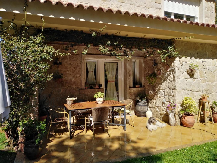 Paradise In Vigo - Vigo