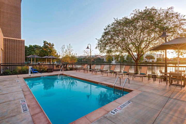 Courtyard By Marriott Houston Sugar Land/lake Pointe - Missouri City