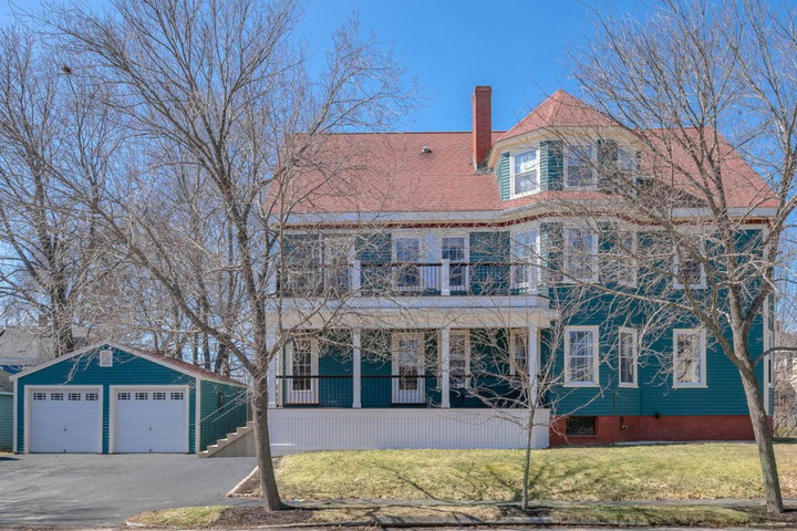 Luxury On Back Cove - Three Gables - Portland, ME