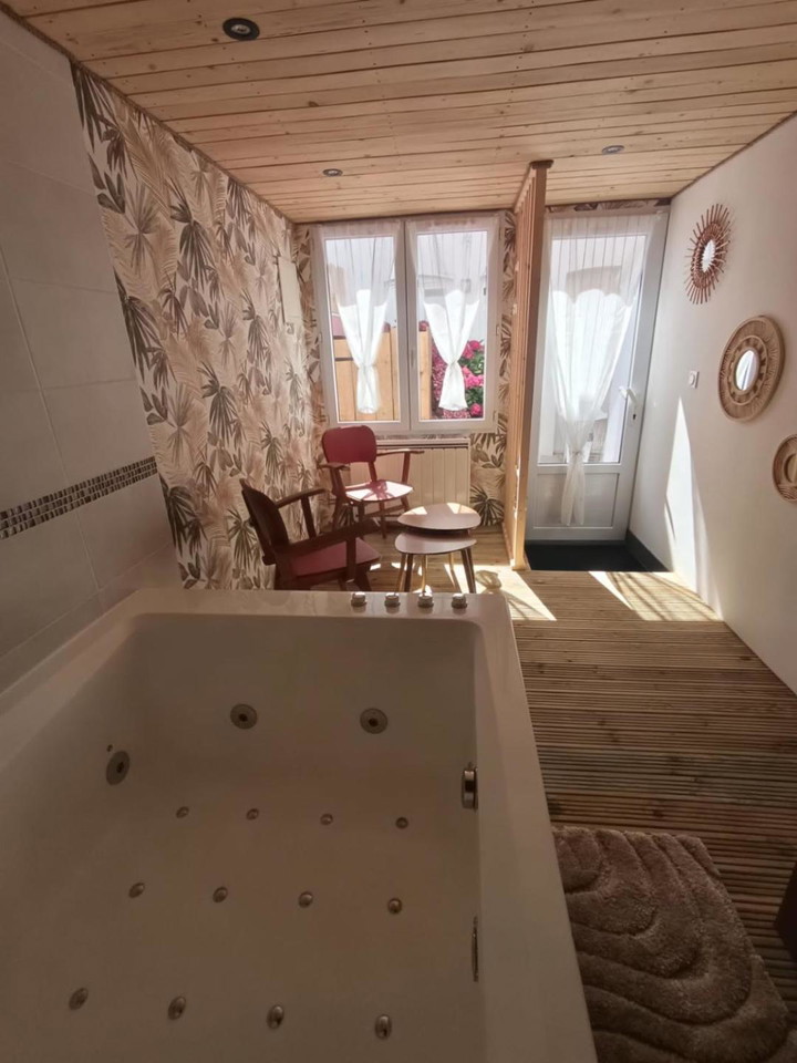 Le Rouge Baiser Love Room - Ault