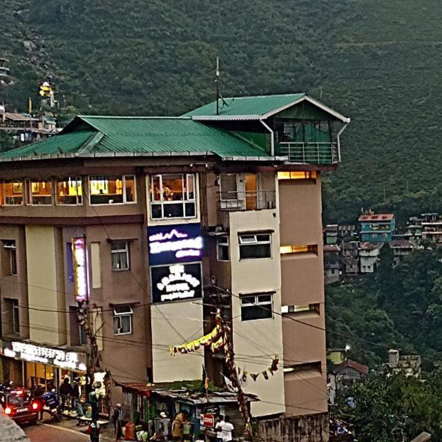 Amarjeet Hotel - China