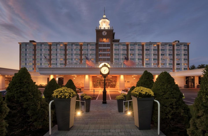 Garden City Hotel - Westbury, NY