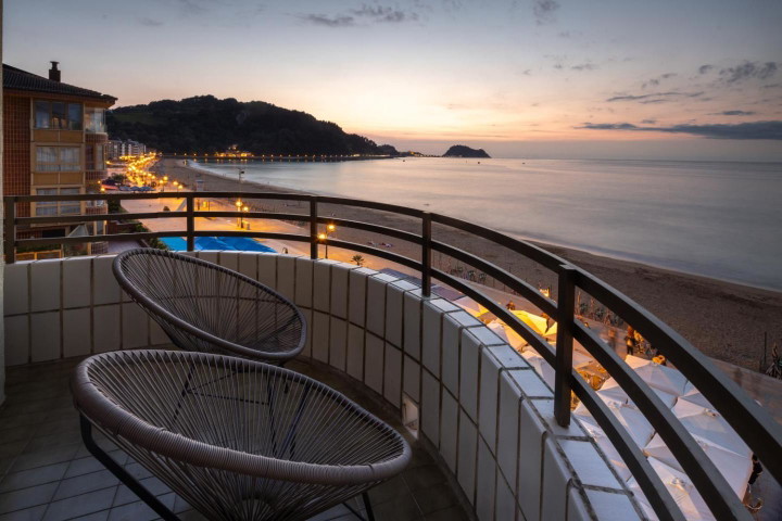 Zarautz Beach With Parking By Aston Rentals - Orio