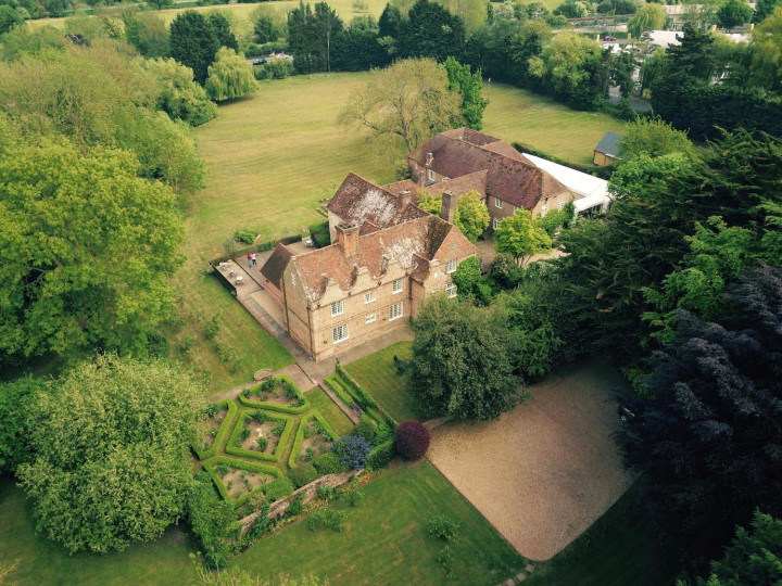 Howfield Manor Hotel - Faversham