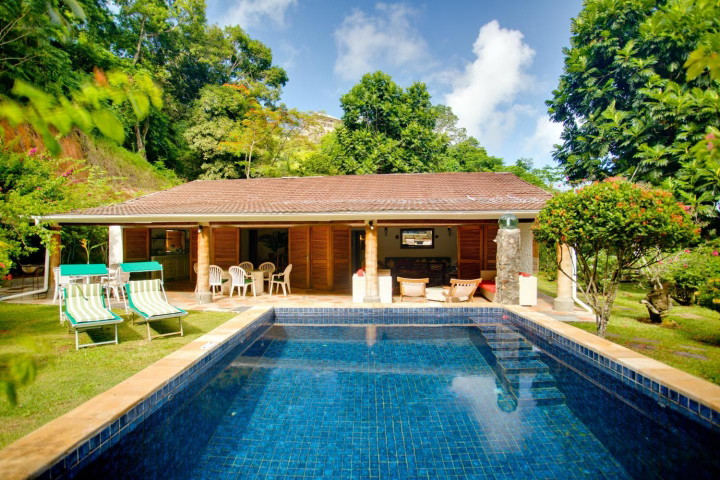 Coté Sud - Unique Villa & Bungalows Intendance Road - Mahé