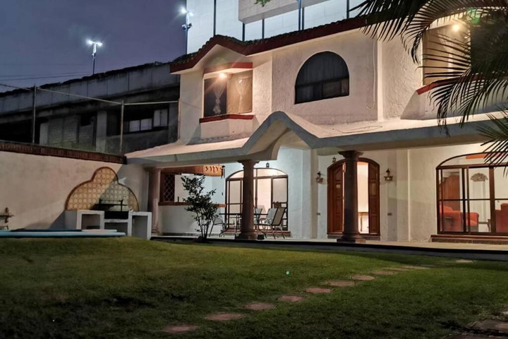 Hermosa Casa En Cuernavaca: Jardín Del Lago - Cuernavaca