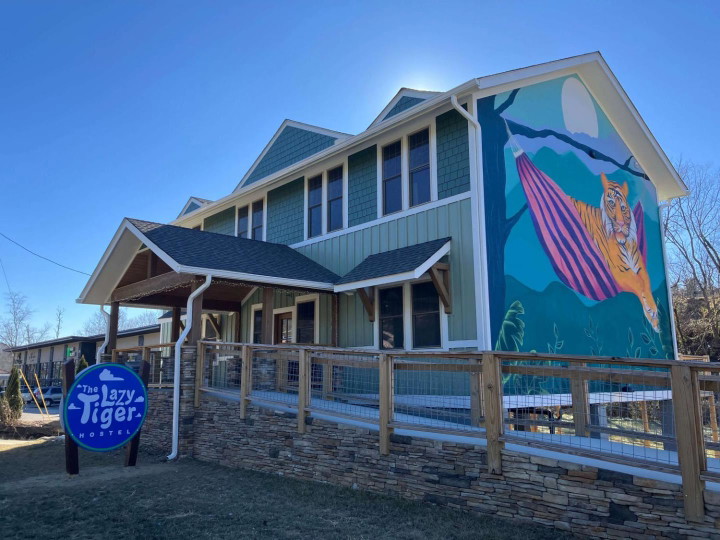The Lazy Tiger Hostel - North Carolina