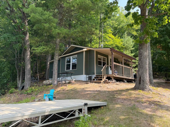 Blue Jay Cabin - Rhinelander, WI