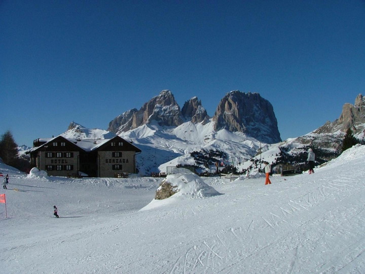 Hotel Garni Gonzaga - Corvara