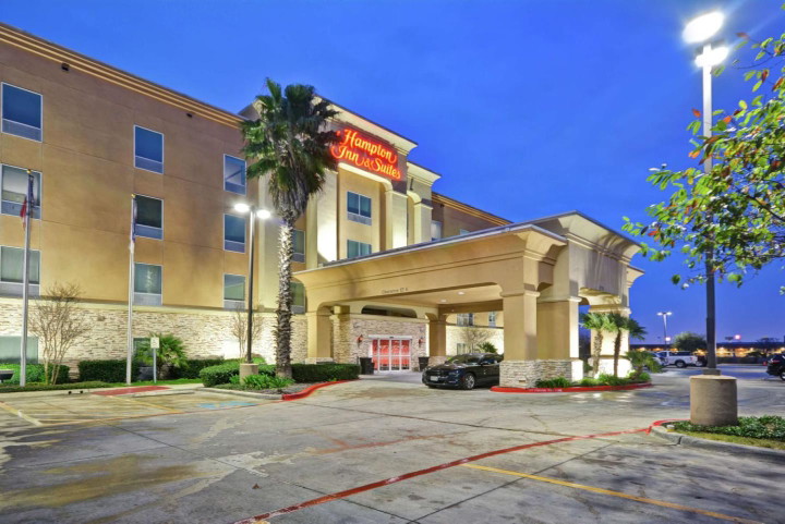 Hampton Inn & Suites San Antonio/northeast I-35 - San Antonio, TX