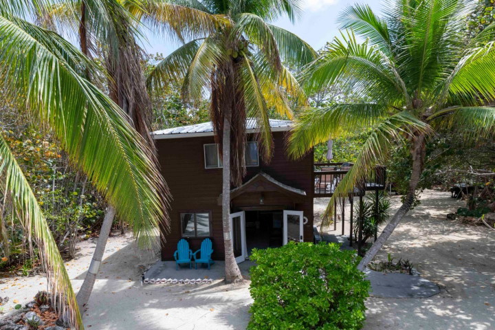 Featherstone Cottage, Cayman Brac - Cayman Islands