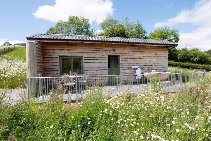 Birch Banc Retreats - Glyn-haul, New Enc Decking - Gwynedd