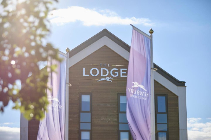 The Lodge Hotel - Newbury