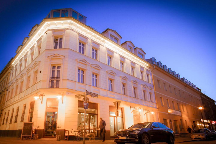 Hotel Bett Und Buch - Berlin