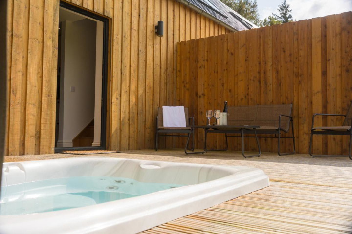 Forest Corner Luxury Apartment With Hot Tub - Glencoe
