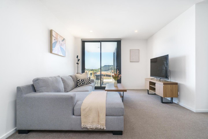 Quiet Modern 1br With Private Balcony - Hosted By Canstay - Belconnen
