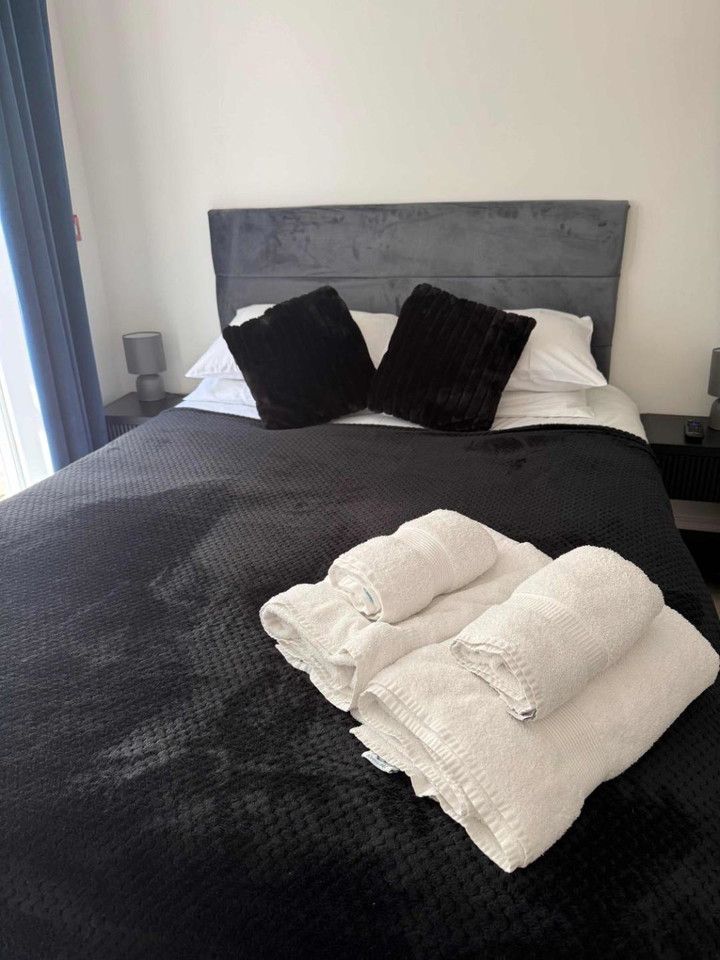 Ground Floor Flat With Courtyard Garden - Weston-super-Mare