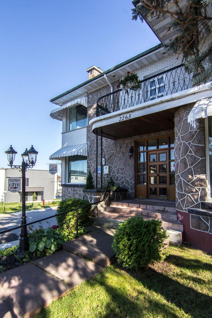 Gite Au P'tit Manoir B&b - Saguenay