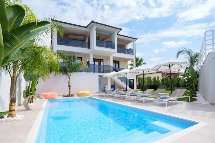 Villa Cosmo - Albania