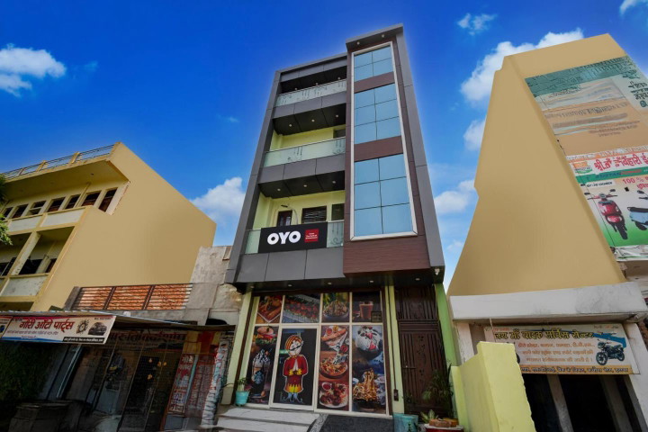 Spot On Hotel The Baithak & Restaurant - Etawah