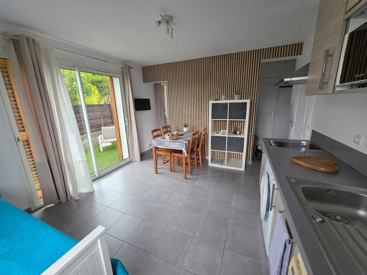 Jolie Appartement T2 Avec Mer à Proximité - Carqueiranne