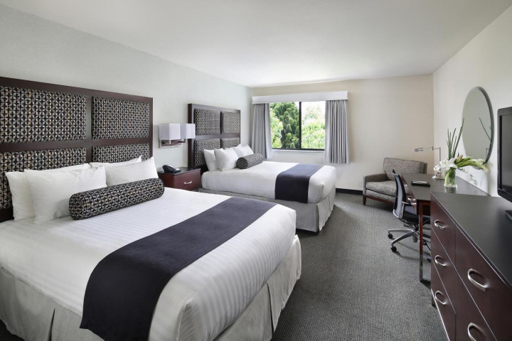 Maple Tree Inn - Saratoga, CA