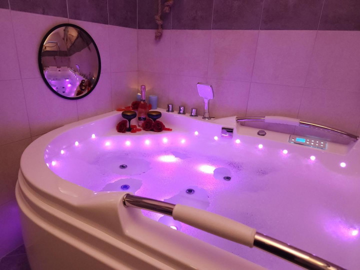 Jacuzzi & Sauna Apartament Gdańsk Nad Morzem - Sopot, Polska